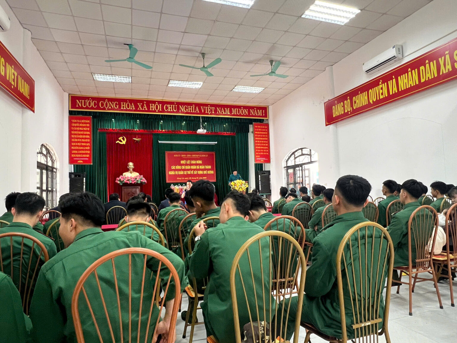4 Key Programs for bộ đội xuất ngũ 2026 at Hoàng Minh Language Center